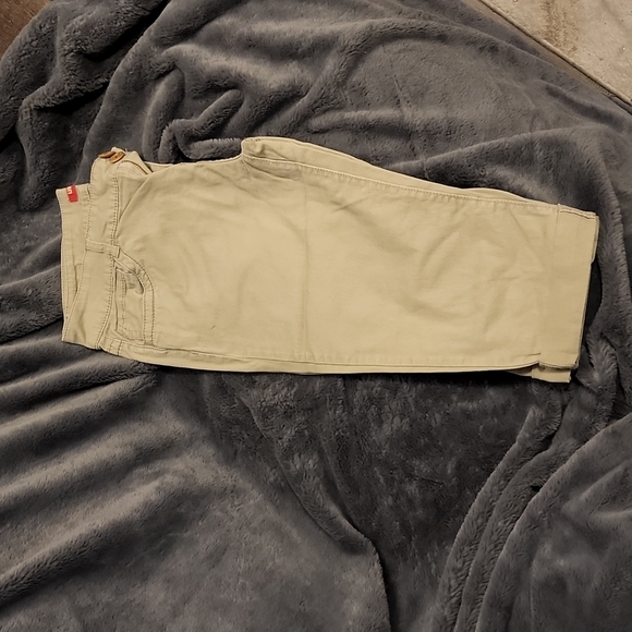 UNIONBAY | Pants & Jumpsuits | Union Bay Skinny Khaki Jean Capri | Poshmark